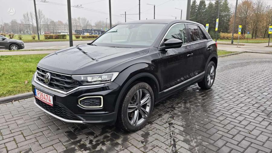 Melns Volkswagen T-Roc 2021 Kauņa, ar dzinēja tilpumu 1.97 L un nobraukumu 178 tūkst. km par 18298 €, foto 1 vietnē AUTOMOTO.COM.LV