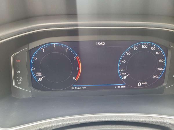 Melns Volkswagen T-Roc 2021 Viļņa, ar dzinēja tilpumu 1.00 L un nobraukumu 72 tūkst. km par 17000 €, foto 9 vietnē AUTOMOTO.COM.LV