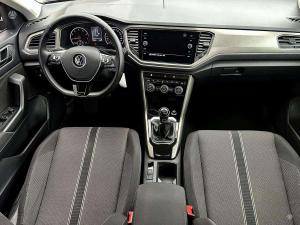 Black Volkswagen T-Roc 2021 in Kaunas, with an engine capacity of 1.00 L and mileage of 219 thousand km for 11500 €, photo 9 on AUTOMOTO.COM.LV