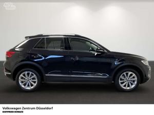 Melns Volkswagen T-Roc 2022 Kauņa, ar dzinēja tilpumu 1.00 L un nobraukumu 13 tūkst. km par 23924 €, foto 2 vietnē AUTOMOTO.COM.LV