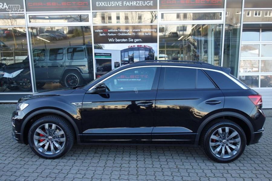 Black Volkswagen T-Roc 2022 in Kaunas, with an engine capacity of 2.00 L and mileage of 49 thousand km for 32391 €, photo 3 on AUTOMOTO.COM.LV
