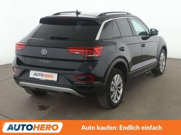 Black Volkswagen T-Roc 2022 in Kaunas, with an engine capacity of 1.00 L and mileage of 41 thousand km for 23791 €, photo 6 on AUTOMOTO.COM.LV
