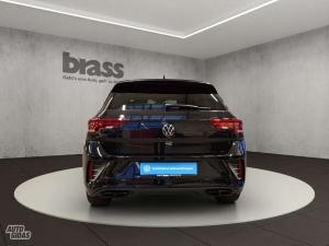 Black Volkswagen T-Roc 2022 in Kaunas, with an engine capacity of 2.00 L and mileage of 30 thousand km for 31857 €, photo 4 on AUTOMOTO.COM.LV