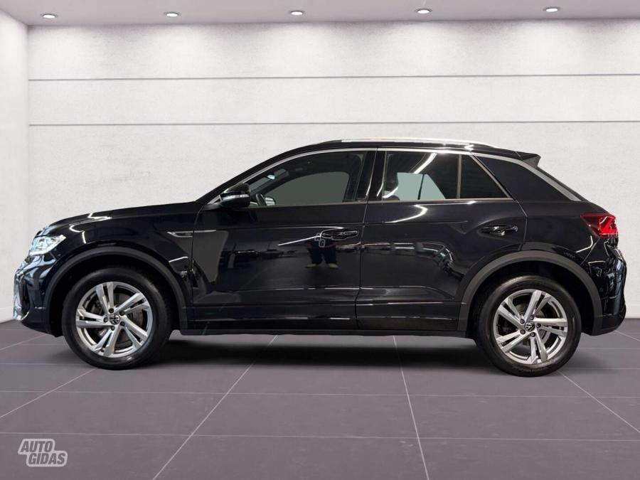 Black Volkswagen T-Roc 2022 in Kaunas, with an engine capacity of 2.00 L and mileage of 57 thousand km for 32576 €, photo 5 on AUTOMOTO.COM.LV