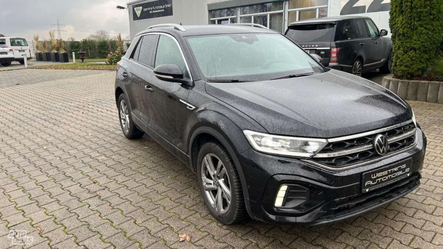 Black Volkswagen T-Roc 2022 in Kaunas, with an engine capacity of 2.00 L and mileage of 77 thousand km for 24317 €, photo 1 on AUTOMOTO.COM.LV