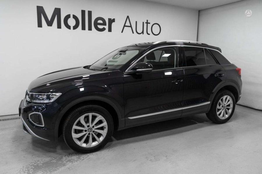 Melns Volkswagen T-Roc 2022 Viļņa, ar dzinēja tilpumu 2.00 L un nobraukumu 147 tūkst. km par 18600 €, foto 2 vietnē AUTOMOTO.COM.LV
