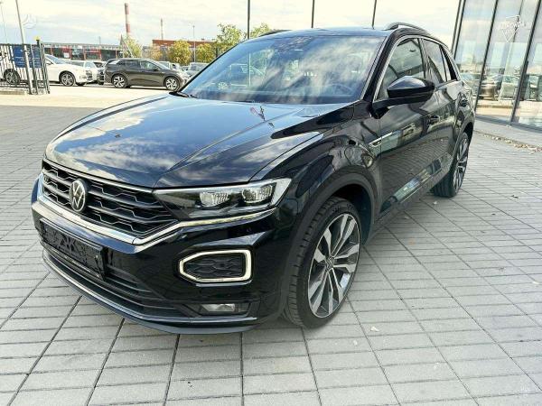 Melns Volkswagen T-Roc 2022 Kauņa, ar dzinēja tilpumu 1.50 L un nobraukumu 205 tūkst. km par 16500 €, foto 1 vietnē AUTOMOTO.COM.LV