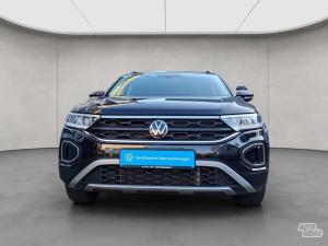 Black Volkswagen T-Roc 2023 in Kaunas, with an engine capacity of 2.00 L and mileage of 80 thousand km for 27280 €, photo 9 on AUTOMOTO.COM.LV