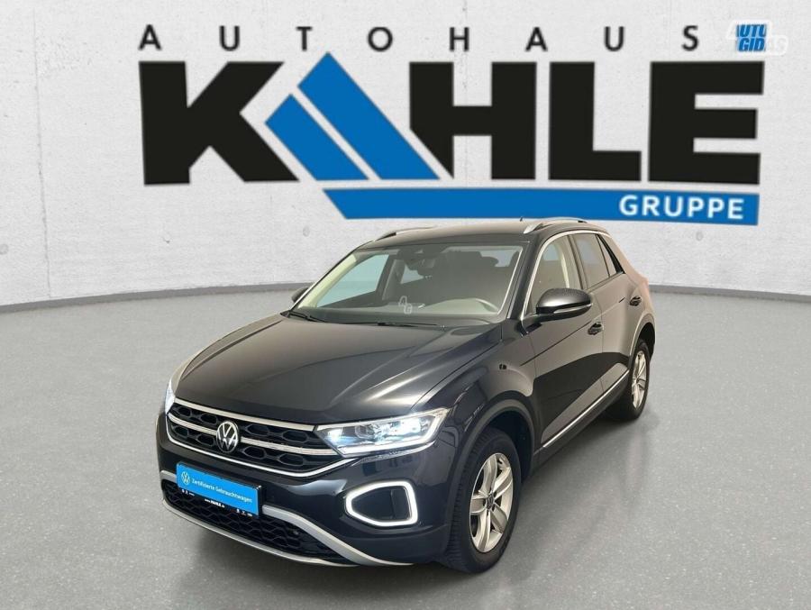 Black Volkswagen T-Roc 2023 in Kaunas, with an engine capacity of 2.00 L and mileage of 52 thousand km for 30486 €, photo 1 on AUTOMOTO.COM.LV
