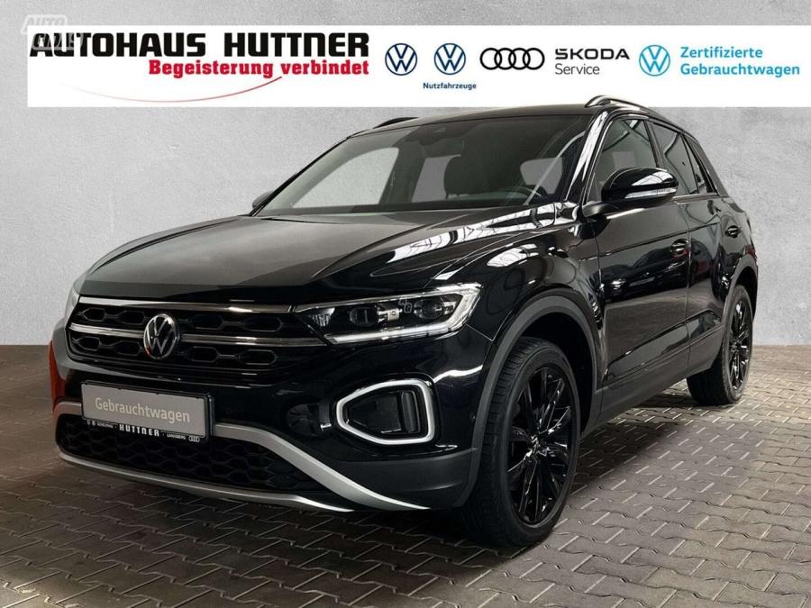 Black Volkswagen T-Roc 2023 in Kaunas, with an engine capacity of 2.00 L and mileage of 94 thousand km for 31104 €, photo 1 on AUTOMOTO.COM.LV