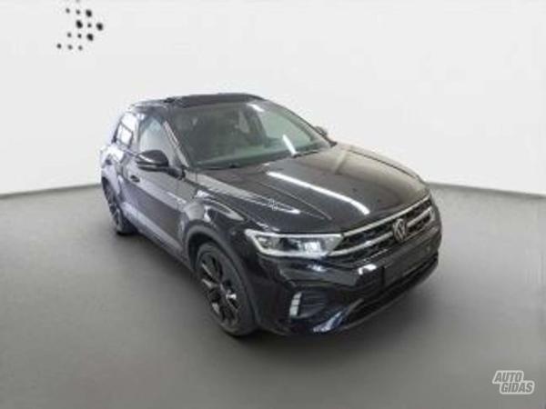 Melns Volkswagen T-Roc 2023 Kauņa, ar dzinēja tilpumu 1.50 L un nobraukumu 28 tūkst. km par 32160 €, foto 2 vietnē AUTOMOTO.COM.LV