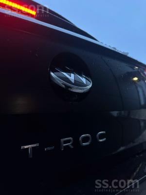 Melns Volkswagen T-Roc 2023 Rīga, ar dzinēja tilpumu 1.50 L un nobraukumu 28 tūkst. km par 25550 €, foto 6 vietnē AUTOMOTO.COM.LV