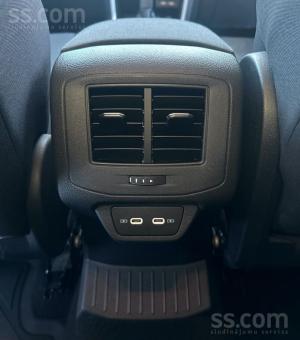 Melns Volkswagen T-Roc 2023 Rīga, ar dzinēja tilpumu 1.50 L un nobraukumu 28 tūkst. km par 25550 €, foto 16 vietnē AUTOMOTO.COM.LV