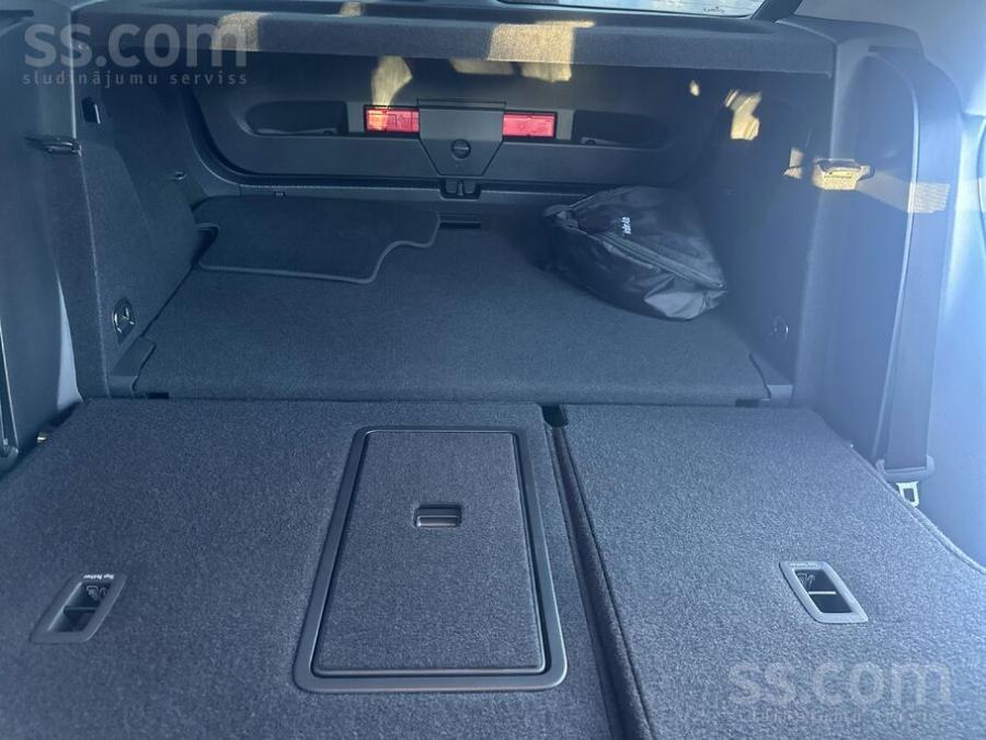 Melns Volkswagen T-Roc 2023 Rīga, ar dzinēja tilpumu 1.50 L un nobraukumu 28 tūkst. km par 25550 €, foto 17 vietnē AUTOMOTO.COM.LV
