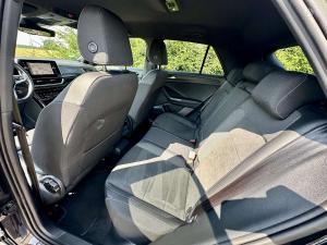 Black Volkswagen T-Roc 2023 in Alytus, with an engine capacity of 1.97 L and mileage of 88 thousand km for 23800 €, photo 13 on AUTOMOTO.COM.LV