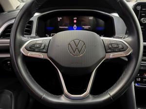 Black Volkswagen T-Roc 2023 in Kaunas, with an engine capacity of 1.00 L and mileage of 174 thousand km for 14900 €, photo 8 on AUTOMOTO.COM.LV