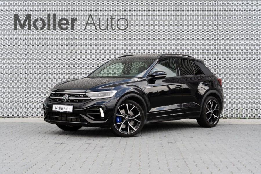Melns Volkswagen T-Roc 2023 Mārupe, ar dzinēja tilpumu 2.00 L un nobraukumu 34 tūkst. km par 33900 €, foto 1 vietnē AUTOMOTO.COM.LV