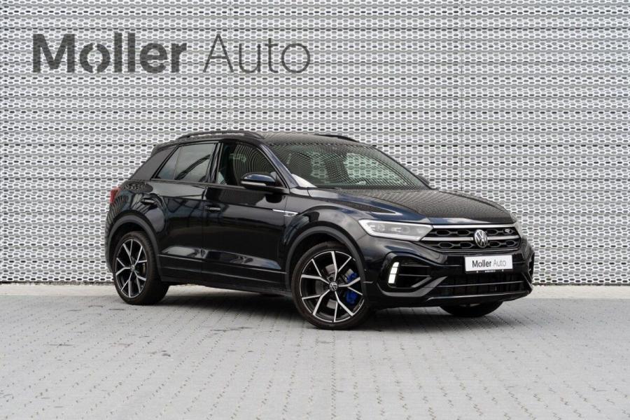 Melns Volkswagen T-Roc 2023 Mārupe, ar dzinēja tilpumu 2.00 L un nobraukumu 34 tūkst. km par 33900 €, foto 3 vietnē AUTOMOTO.COM.LV