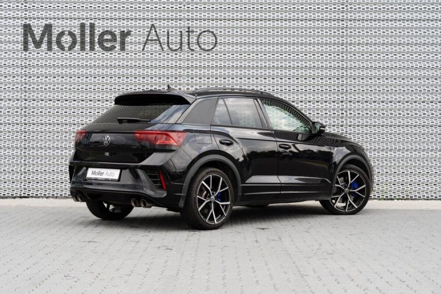 Melns Volkswagen T-Roc 2023 Mārupe, ar dzinēja tilpumu 2.00 L un nobraukumu 34 tūkst. km par 33900 €, foto 5 vietnē AUTOMOTO.COM.LV