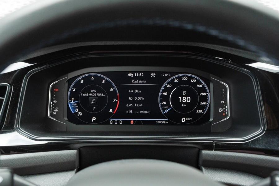 Melns Volkswagen T-Roc 2023 Mārupe, ar dzinēja tilpumu 2.00 L un nobraukumu 34 tūkst. km par 33900 €, foto 14 vietnē AUTOMOTO.COM.LV