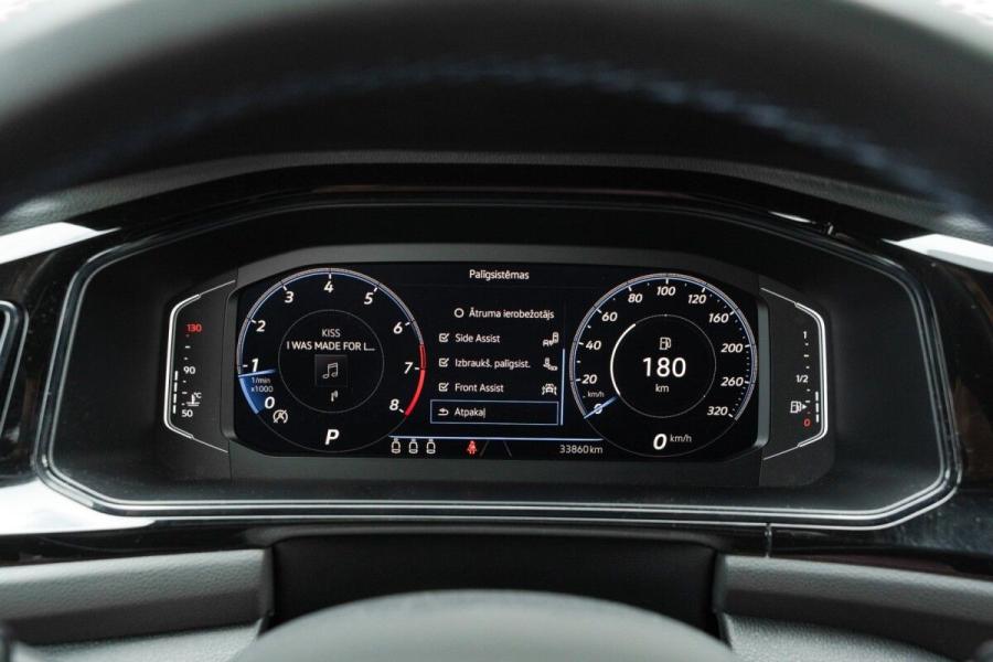 Melns Volkswagen T-Roc 2023 Mārupe, ar dzinēja tilpumu 2.00 L un nobraukumu 34 tūkst. km par 33900 €, foto 16 vietnē AUTOMOTO.COM.LV