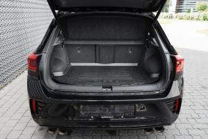 Melns Volkswagen T-Roc 2023 Mārupe, ar dzinēja tilpumu 2.00 L un nobraukumu 34 tūkst. km par 33900 €, foto 30 vietnē AUTOMOTO.COM.LV