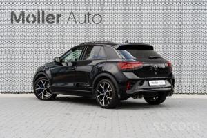 Melns Volkswagen T-Roc 2023 Rīga, ar dzinēja tilpumu 2.00 L un nobraukumu 34 tūkst. km par 33900 €, foto 4 vietnē AUTOMOTO.COM.LV