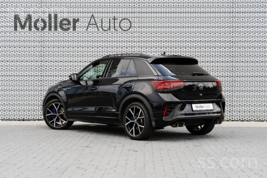 Melns Volkswagen T-Roc 2023 Rīga, ar dzinēja tilpumu 2.00 L un nobraukumu 34 tūkst. km par 33900 €, foto 4 vietnē AUTOMOTO.COM.LV