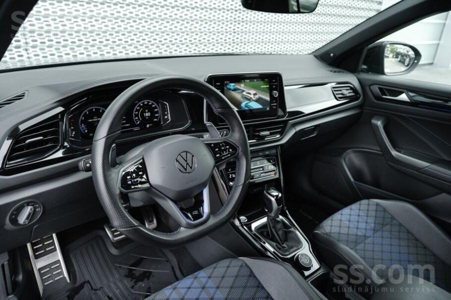 Melns Volkswagen T-Roc 2023 Rīga, ar dzinēja tilpumu 2.00 L un nobraukumu 34 tūkst. km par 33900 €, foto 11 vietnē AUTOMOTO.COM.LV