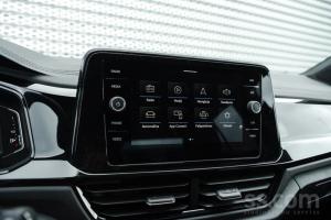 Melns Volkswagen T-Roc 2023 Rīga, ar dzinēja tilpumu 2.00 L un nobraukumu 34 tūkst. km par 33900 €, foto 20 vietnē AUTOMOTO.COM.LV