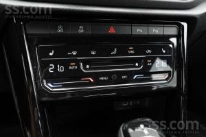 Melns Volkswagen T-Roc 2023 Rīga, ar dzinēja tilpumu 2.00 L un nobraukumu 34 tūkst. km par 33900 €, foto 27 vietnē AUTOMOTO.COM.LV