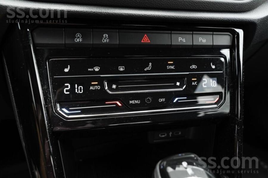 Melns Volkswagen T-Roc 2023 Rīga, ar dzinēja tilpumu 2.00 L un nobraukumu 34 tūkst. km par 33900 €, foto 27 vietnē AUTOMOTO.COM.LV