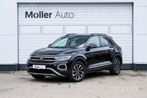 Black Volkswagen T-Roc 2023 in Riga, with an engine capacity of 1.50 L and mileage of 55 thousand km for 24250 €, photo 1 on AUTOMOTO.COM.LV
