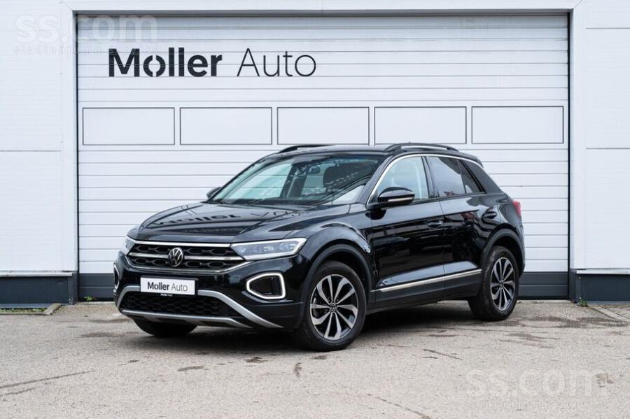 Black Volkswagen T-Roc 2023 in Riga, with an engine capacity of 1.50 L and mileage of 55 thousand km for 24250 €, photo 1 on AUTOMOTO.COM.LV