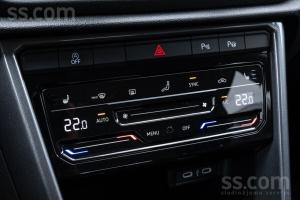 Black Volkswagen T-Roc 2023 in Riga, with an engine capacity of 1.50 L and mileage of 55 thousand km for 24250 €, photo 15 on AUTOMOTO.COM.LV