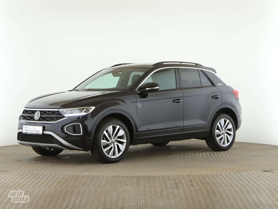 Black Volkswagen T-Roc 2024 in Kaunas, with an engine capacity of 1.50 L and mileage of 15 thousand km for 32564 €, photo 2 on AUTOMOTO.COM.LV