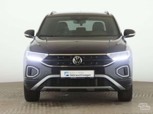 Black Volkswagen T-Roc 2024 in Kaunas, with an engine capacity of 1.50 L and mileage of 15 thousand km for 32564 €, photo 3 on AUTOMOTO.COM.LV
