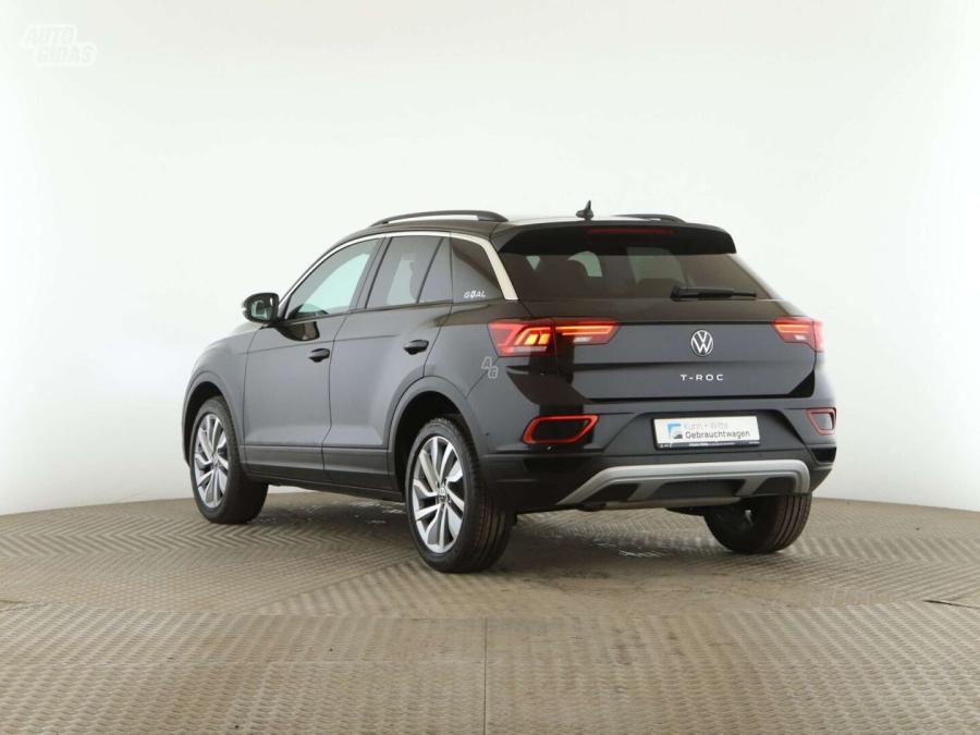 Black Volkswagen T-Roc 2024 in Kaunas, with an engine capacity of 1.50 L and mileage of 15 thousand km for 32564 €, photo 6 on AUTOMOTO.COM.LV