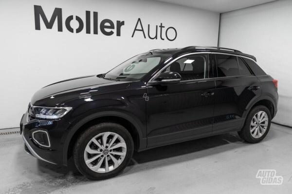 Black Volkswagen T-Roc 2024 in Vilnius, with an engine capacity of 1.50 L and mileage of 29 thousand km for 23700 €, photo 2 on AUTOMOTO.COM.LV