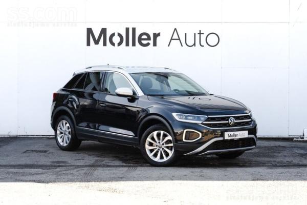 Black Volkswagen T-Roc 2024 in Riga, with an engine capacity of 1.50 L and mileage of 51 thousand km for 24450 €, photo 3 on AUTOMOTO.COM.LV