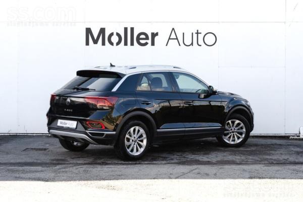 Black Volkswagen T-Roc 2024 in Riga, with an engine capacity of 1.50 L and mileage of 51 thousand km for 24450 €, photo 5 on AUTOMOTO.COM.LV
