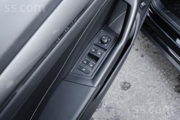Black Volkswagen T-Roc 2024 in Riga, with an engine capacity of 1.50 L and mileage of 51 thousand km for 24450 €, photo 11 on AUTOMOTO.COM.LV