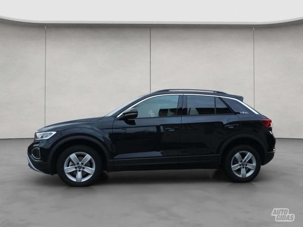 Melns Volkswagen T-Roc 2025 Kauņa, ar dzinēja tilpumu 2.00 L un nobraukumu 25 tūkst. km par 30056 €, foto 3 vietnē AUTOMOTO.COM.LV