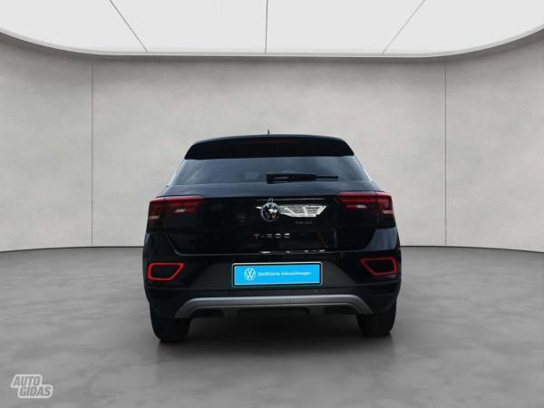 Melns Volkswagen T-Roc 2025 Kauņa, ar dzinēja tilpumu 2.00 L un nobraukumu 25 tūkst. km par 30056 €, foto 6 vietnē AUTOMOTO.COM.LV