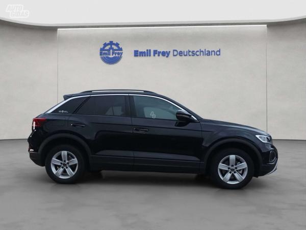 Melns Volkswagen T-Roc 2025 Kauņa, ar dzinēja tilpumu 2.00 L un nobraukumu 25 tūkst. km par 30056 €, foto 9 vietnē AUTOMOTO.COM.LV