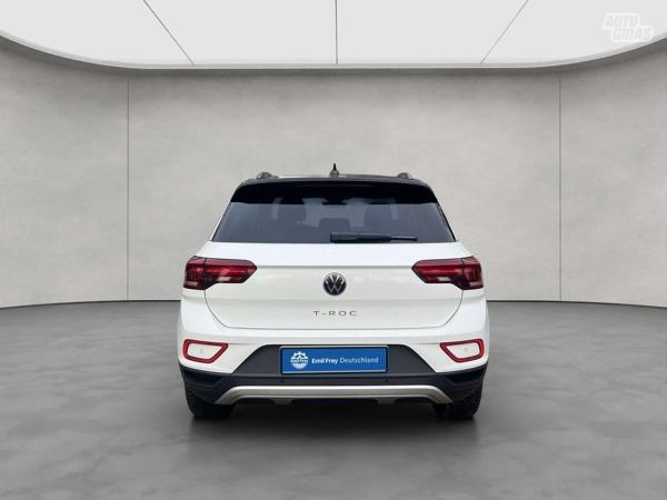 Melns Volkswagen T-Roc 2025 Kauņa, ar dzinēja tilpumu 1.00 L un nobraukumu 12 tūkst. km par 28496 €, foto 4 vietnē AUTOMOTO.COM.LV