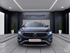 Melns Volkswagen T-Roc 2025 Kauņa, ar dzinēja tilpumu 2.00 L un nobraukumu 26 tūkst. km par 31440 €, foto 7 vietnē AUTOMOTO.COM.LV