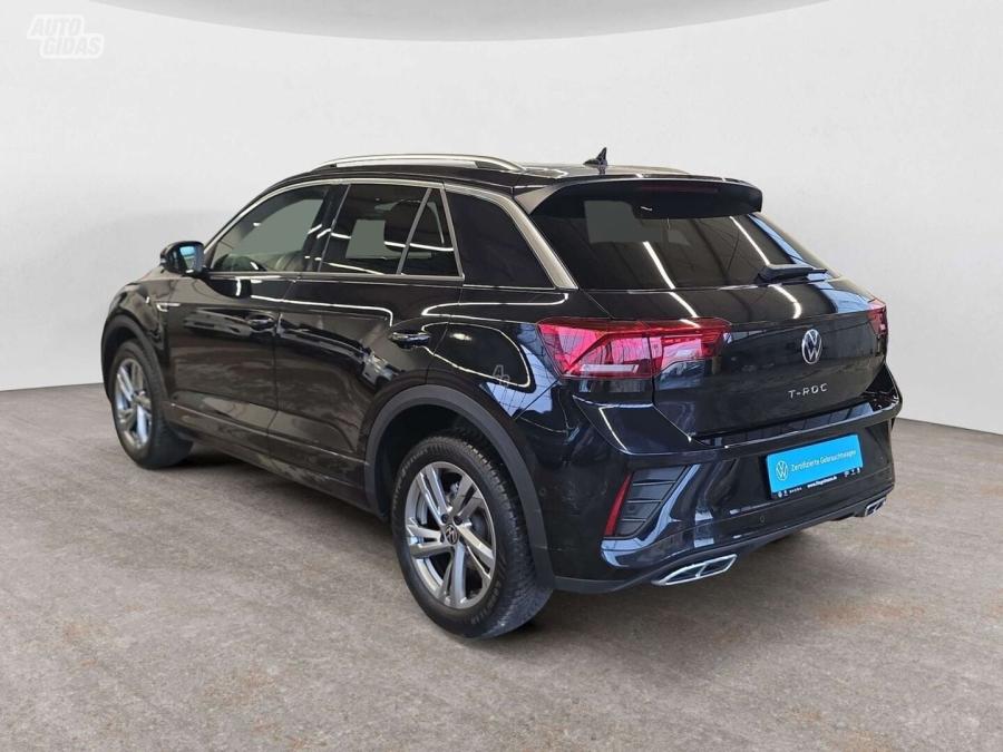 Black Volkswagen T-Roc 2025 in Kaunas, with an engine capacity of 1.50 L and mileage of 26 thousand km for 32098 €, photo 4 on AUTOMOTO.COM.LV
