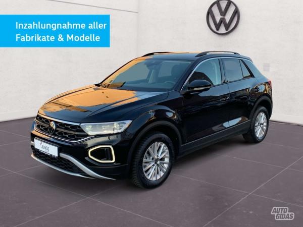Melns Volkswagen T-Roc 2025 Kauņa, ar dzinēja tilpumu 1.00 L un nobraukumu 17 tūkst. km par 25912 €, foto 2 vietnē AUTOMOTO.COM.LV