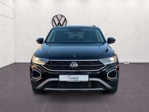 Melns Volkswagen T-Roc 2025 Kauņa, ar dzinēja tilpumu 1.00 L un nobraukumu 17 tūkst. km par 25912 €, foto 4 vietnē AUTOMOTO.COM.LV